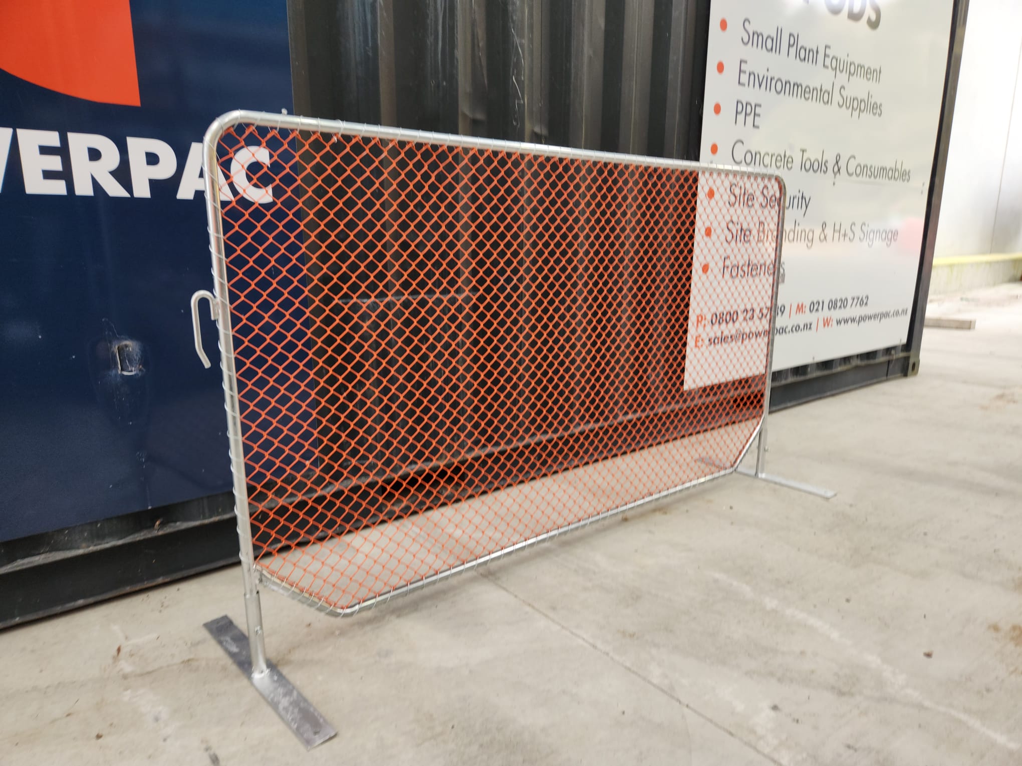 Construction Barrier Fence Kit - 200m | Powerpac Group